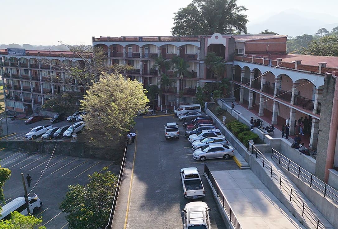 CAMPUS - UNICAH - Presentes en todo Honduras